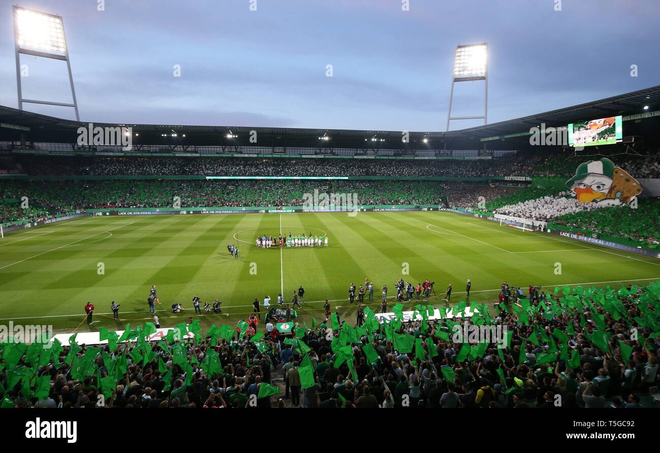 Bremen, Deutschland. 24th Apr, 2019. firo: 24.04.2019, football, 1 ...
