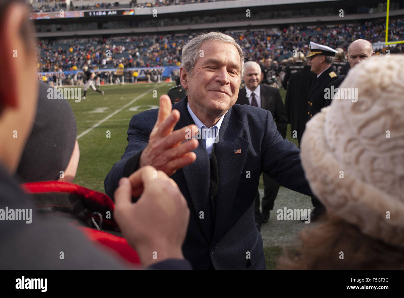 Meets army cadets hi-res stock photography and images - Alamy