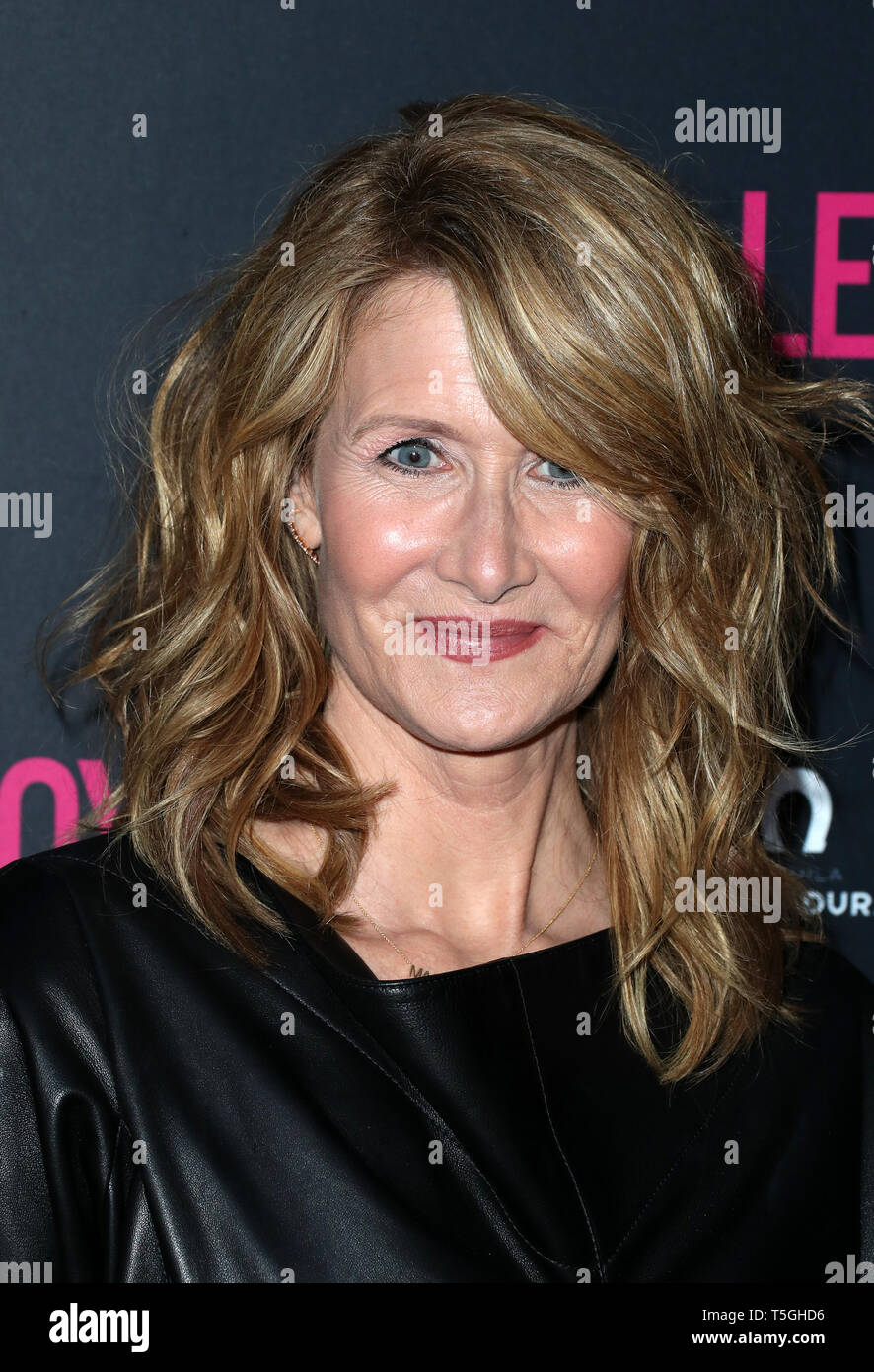 Laura Phoenix's Instagram, Twitter & Facebook on IDCrawl