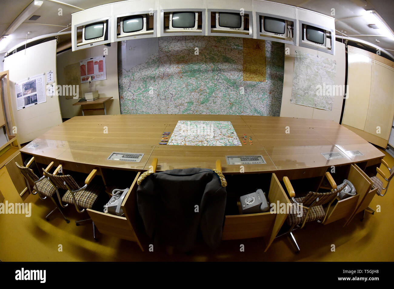 Generals war room hi-res stock photography and images - Alamy