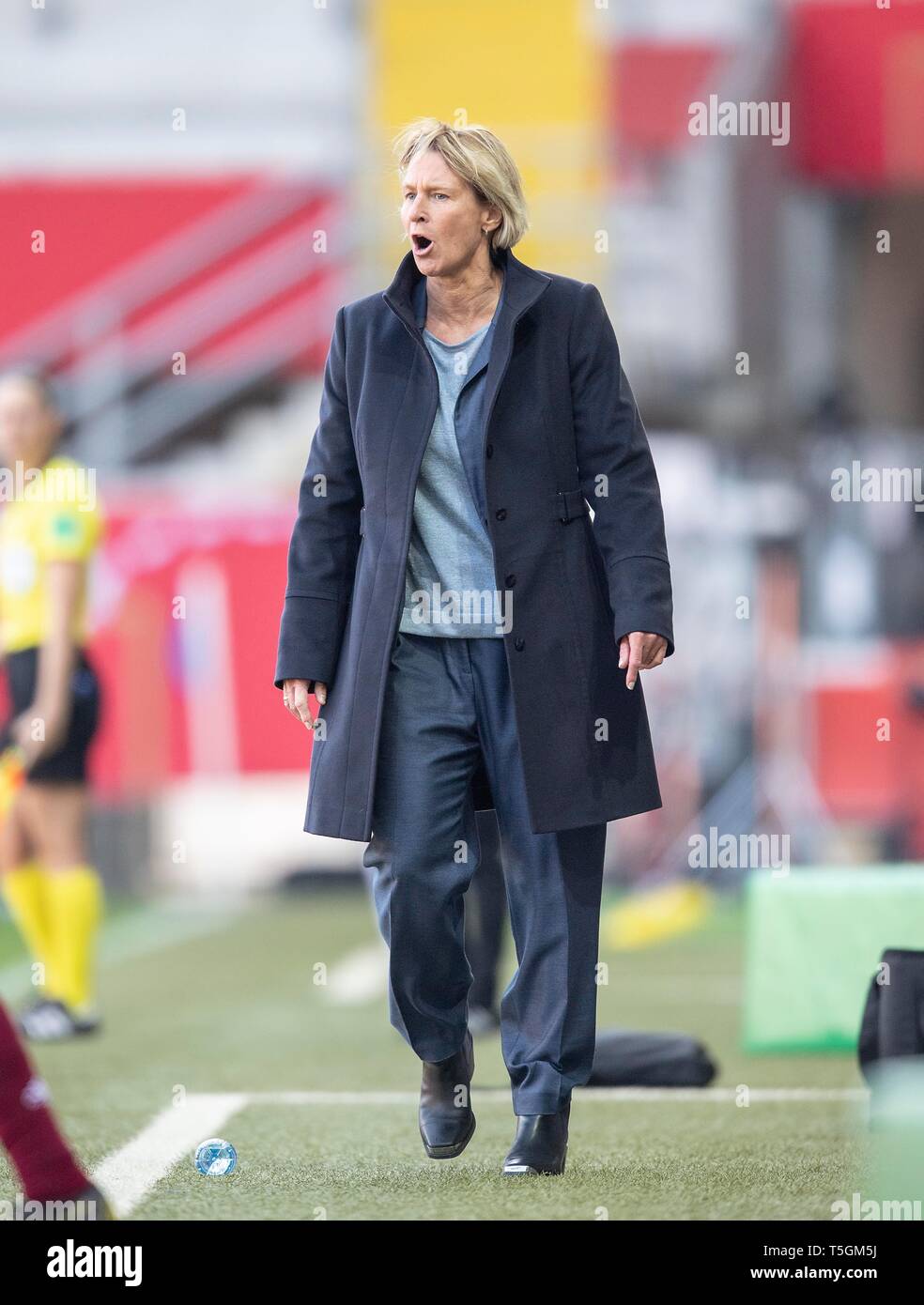 Bundescoachin/coachin/coach Martina VOSS-TECKLENBURG (GER). Soccer ...