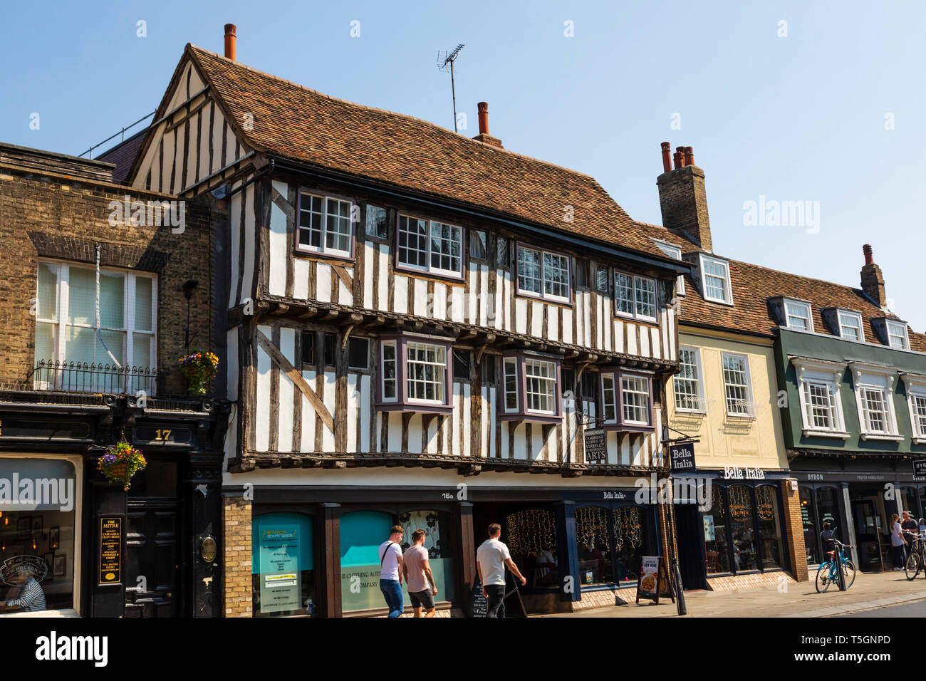 Elizabethan buildings hi-res stock photography and images - Alamy