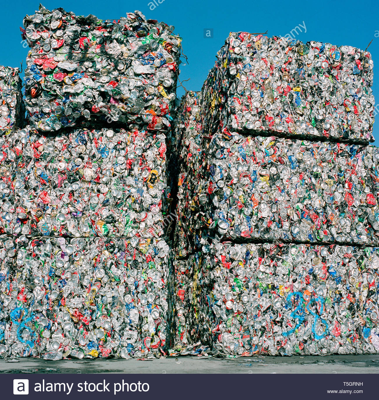 Crushed Aluminium Cans High Resolution Stock Photography and Images - Alamy