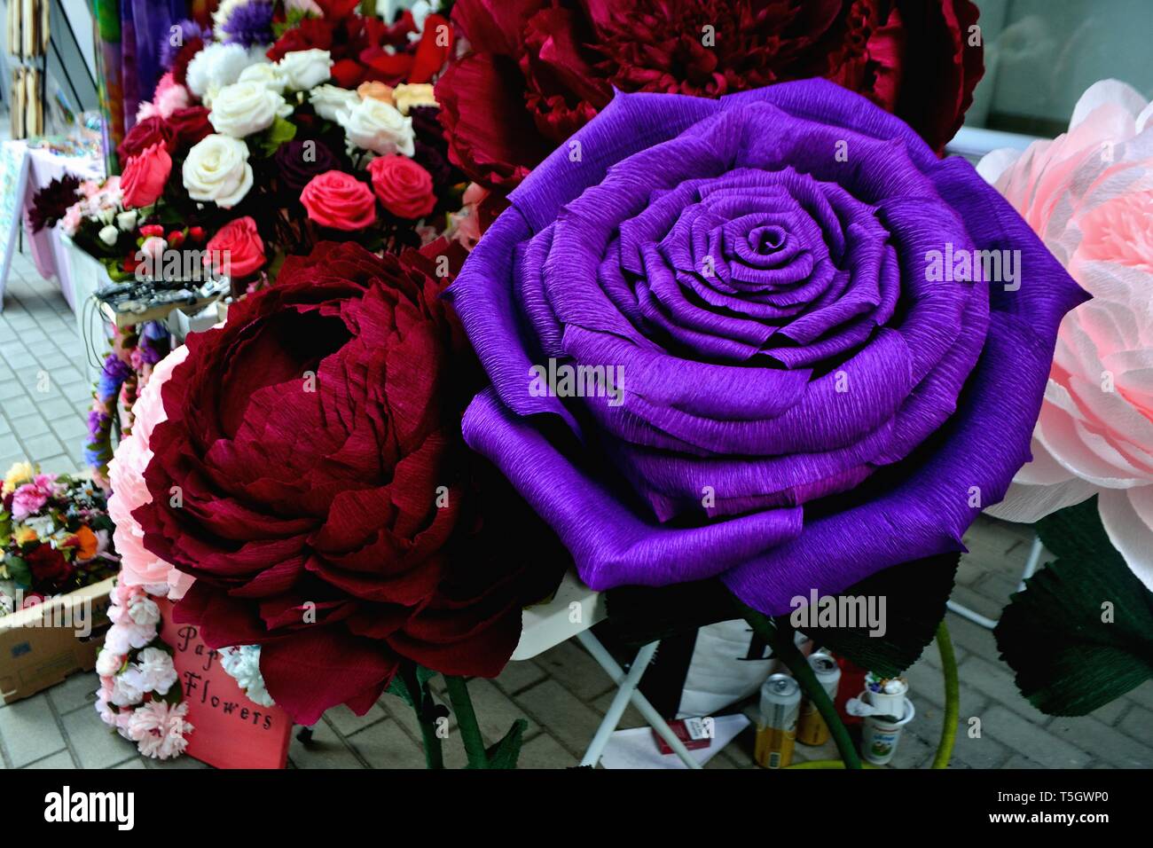 Pots miniatures hi-res stock photography and images - Alamy