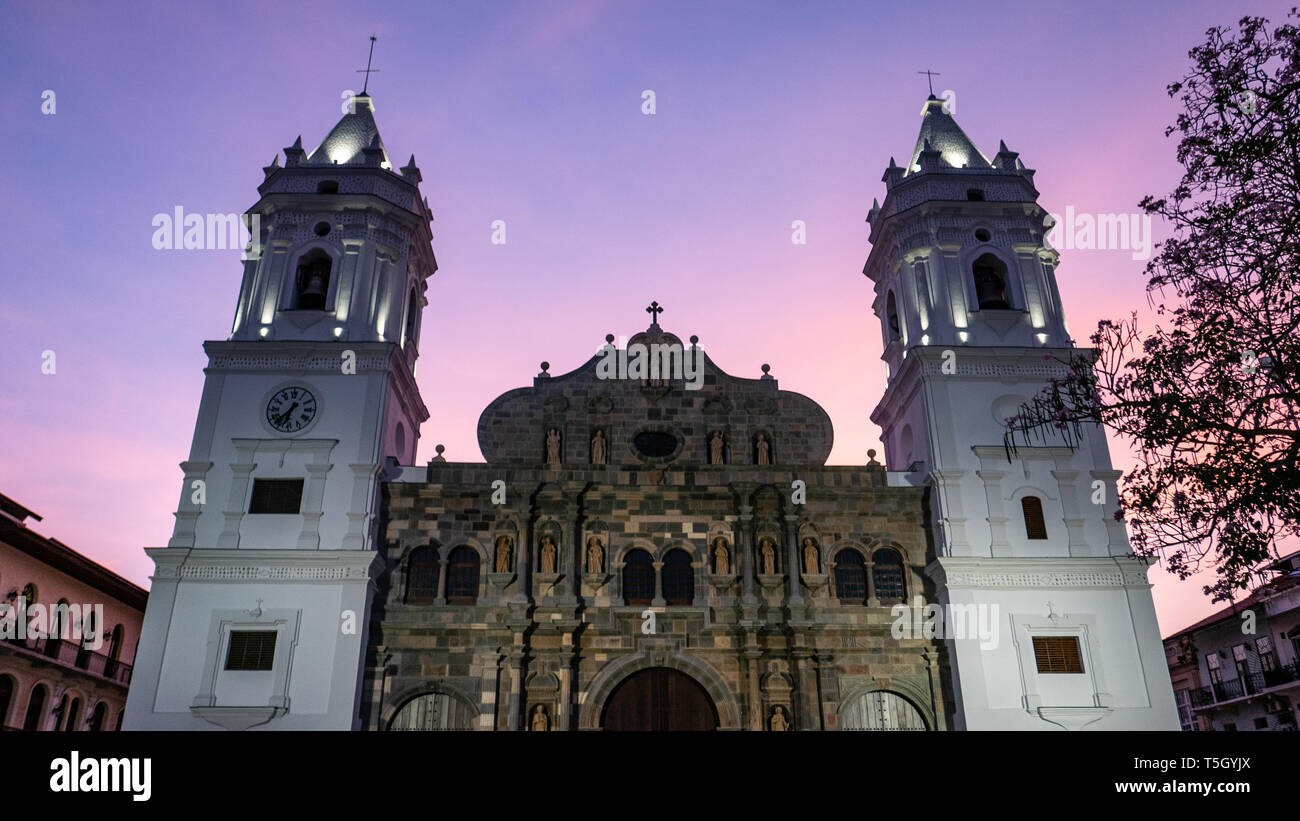 The Sacred Heart Cathedral (Spanish: Catedral Basílica Santa Maria la ...