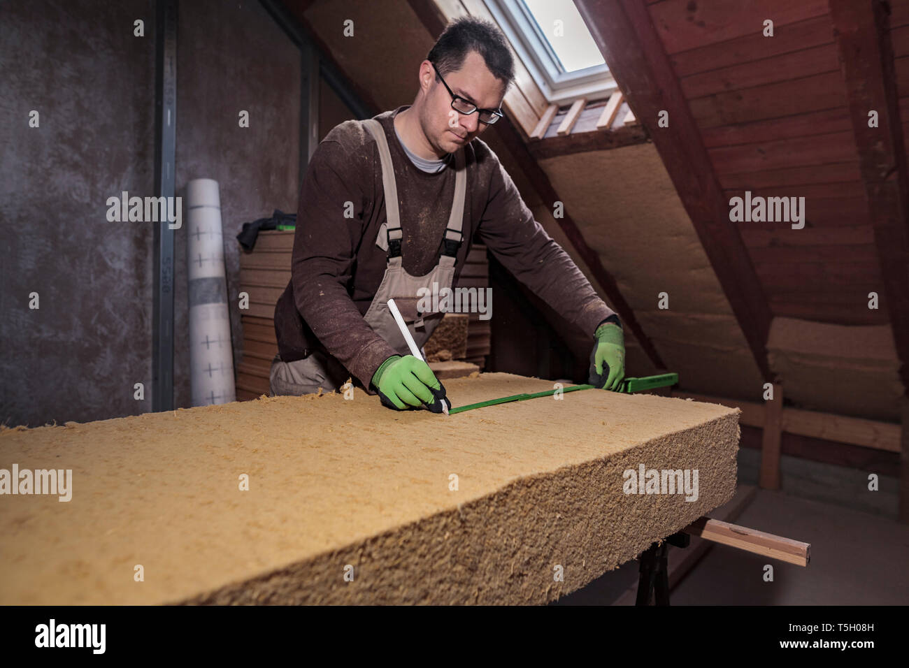 Fibre roof hi-res stock photography and images - Alamy