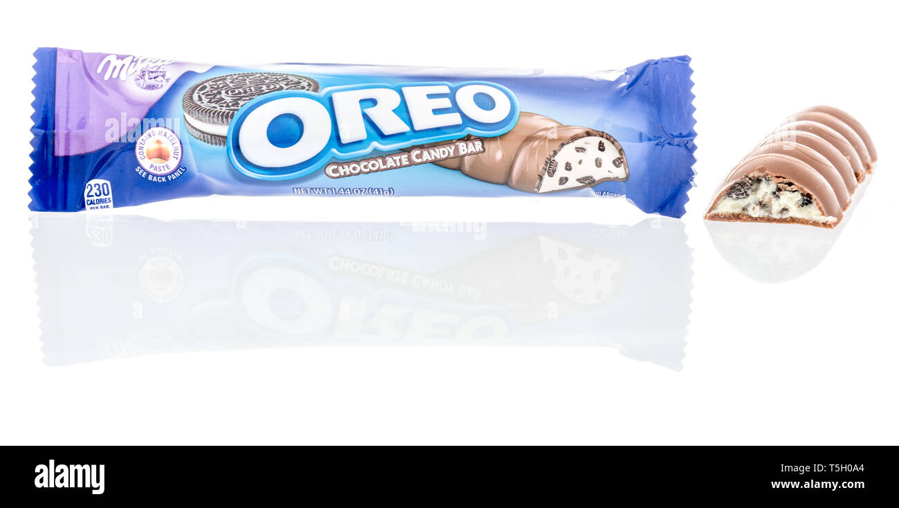 Winneconne, WI - 22 April 2019: A package of Oreo chocolate candy bar ...