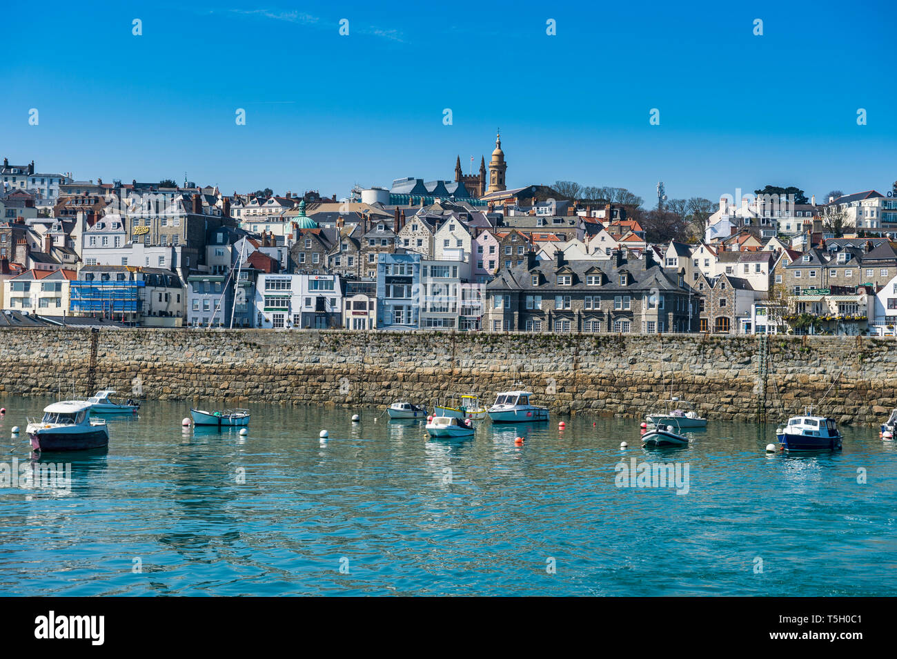 Seafront saint peter port hi-res stock photography and images - Alamy