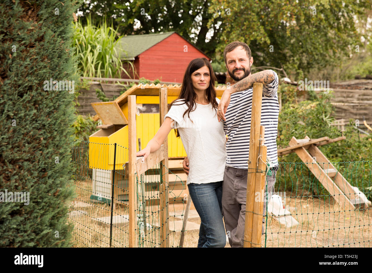 Confident couple hi-res stock photography and images - Alamy