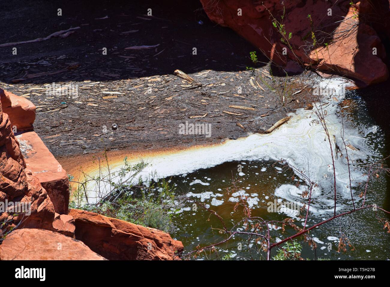 Views of Waterfalls at Gunlock State Park Reservoir Falls, In Gunlock ...
