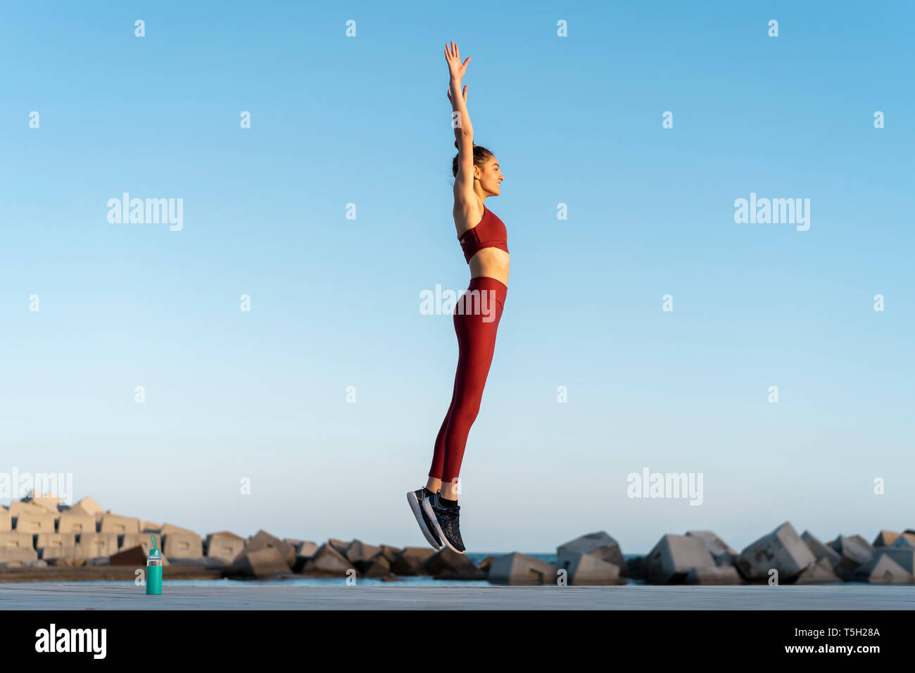 Jumping workout hi-res stock photography and images - Alamy