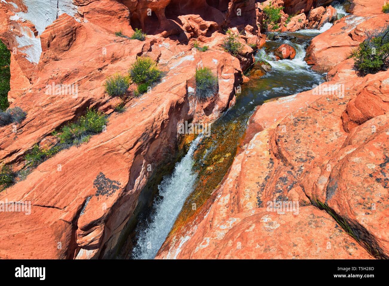 Views of Waterfalls at Gunlock State Park Reservoir Falls, In Gunlock ...