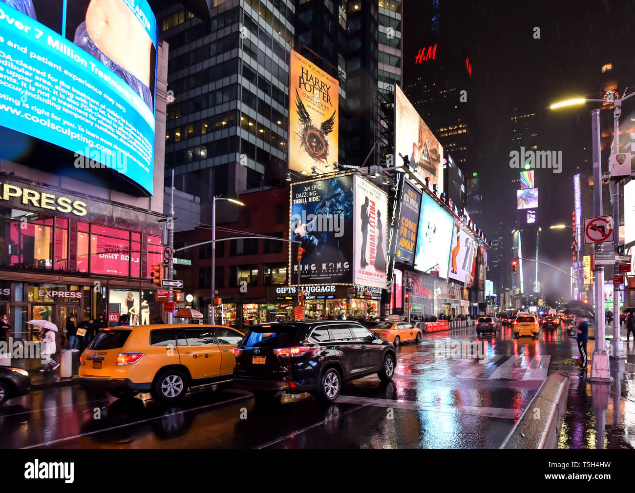 Rainy Times Square Stock Photo - Alamy