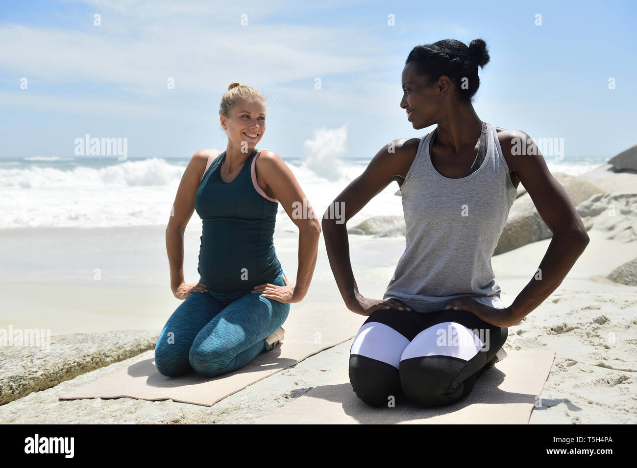 Beach gymnastics hi-res stock photography and images - Alamy