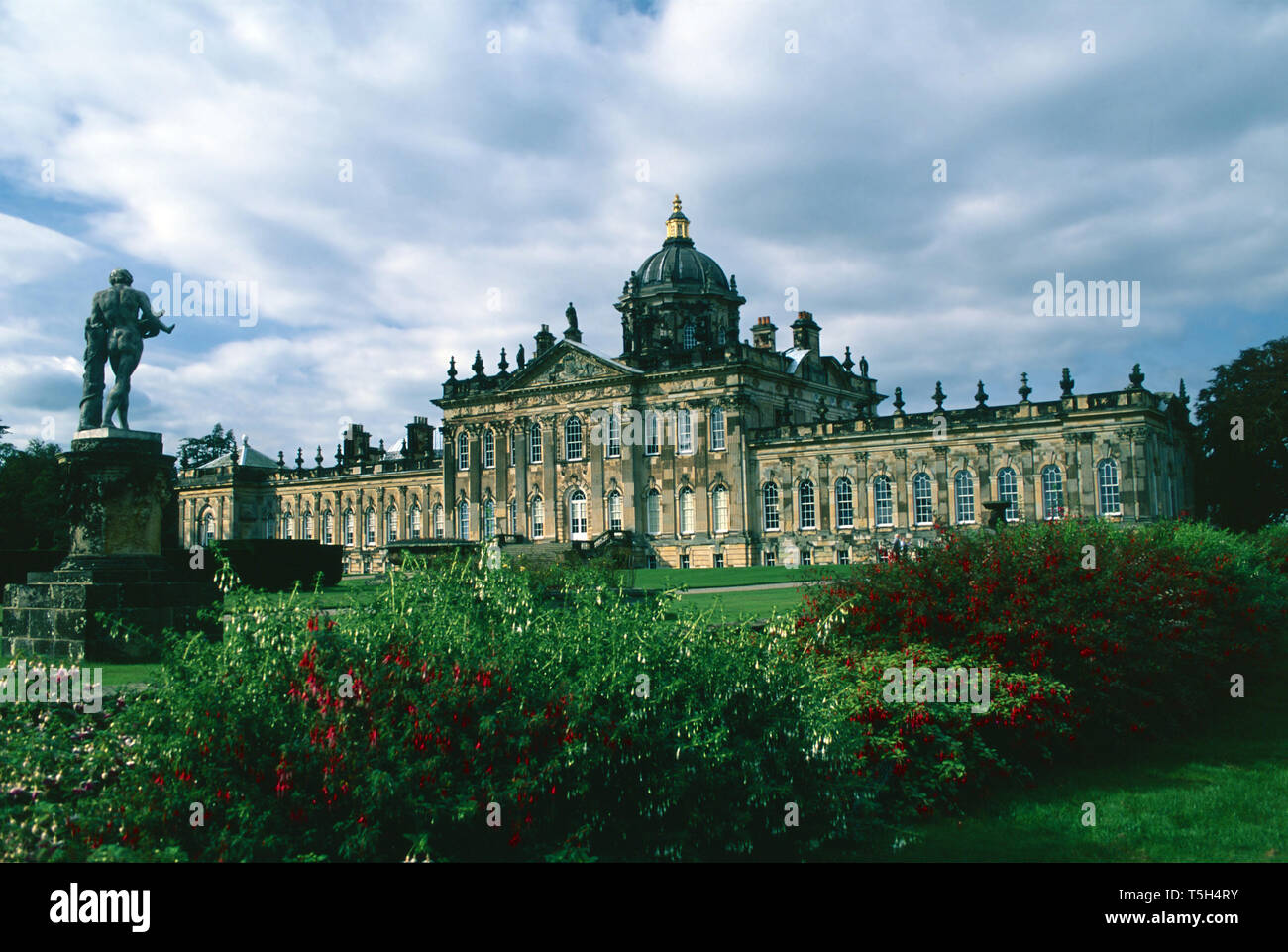 Castle howard south front hi-res stock photography and images - Alamy