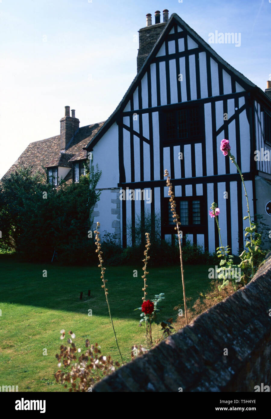 Cromwell house hi-res stock photography and images - Alamy