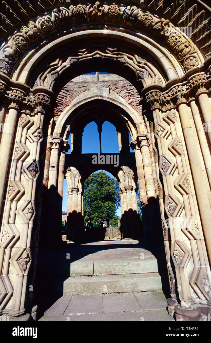 Carved stone archway hi-res stock photography and images - Alamy