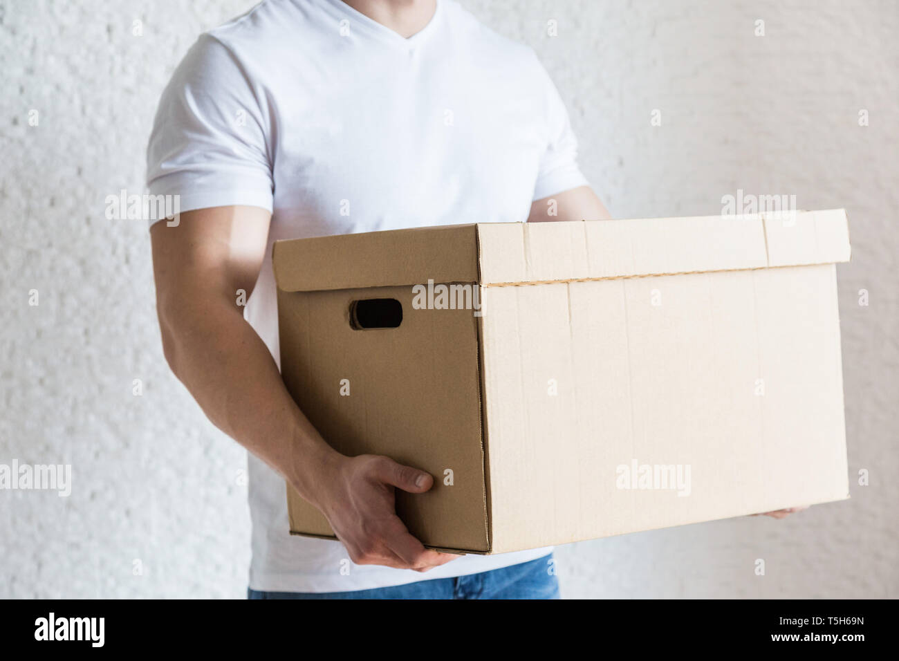 Removal man moving delivery van hi-res stock photography and images - Alamy