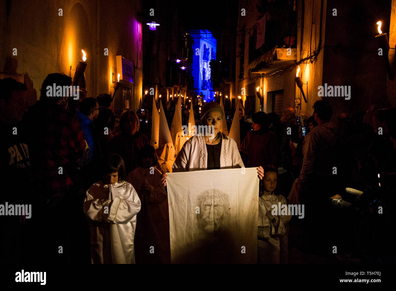 Crucifixion during holy week hi-res stock photography and images - Alamy