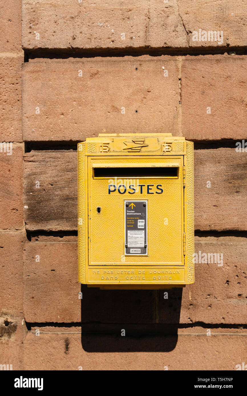 Bergheim, France - 19 Apr 2019: Old vintage French La Poste mailbox ...