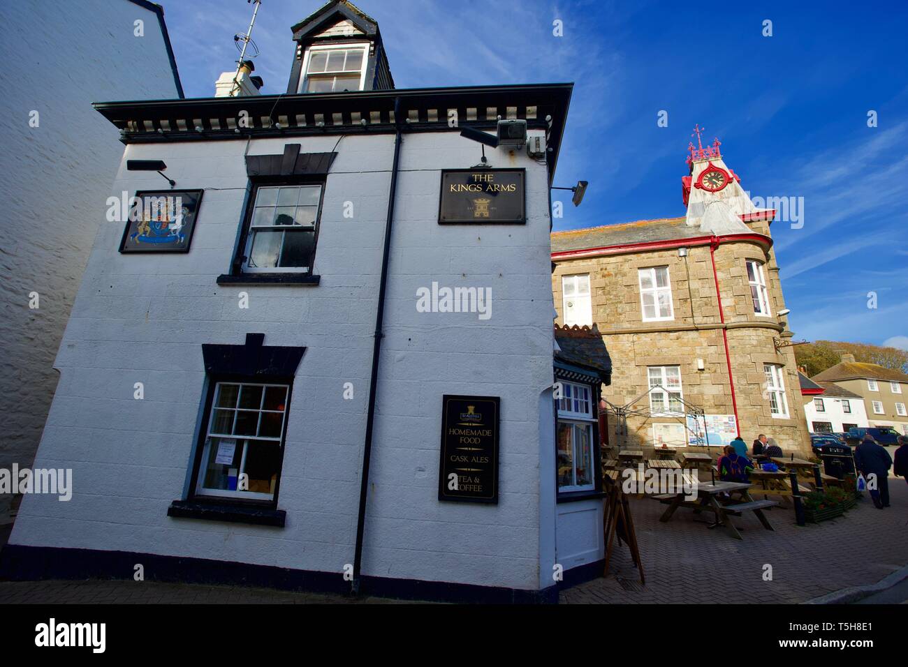 The Kings Arms, Marazion, Cornwall, England Stock Photo - Alamy