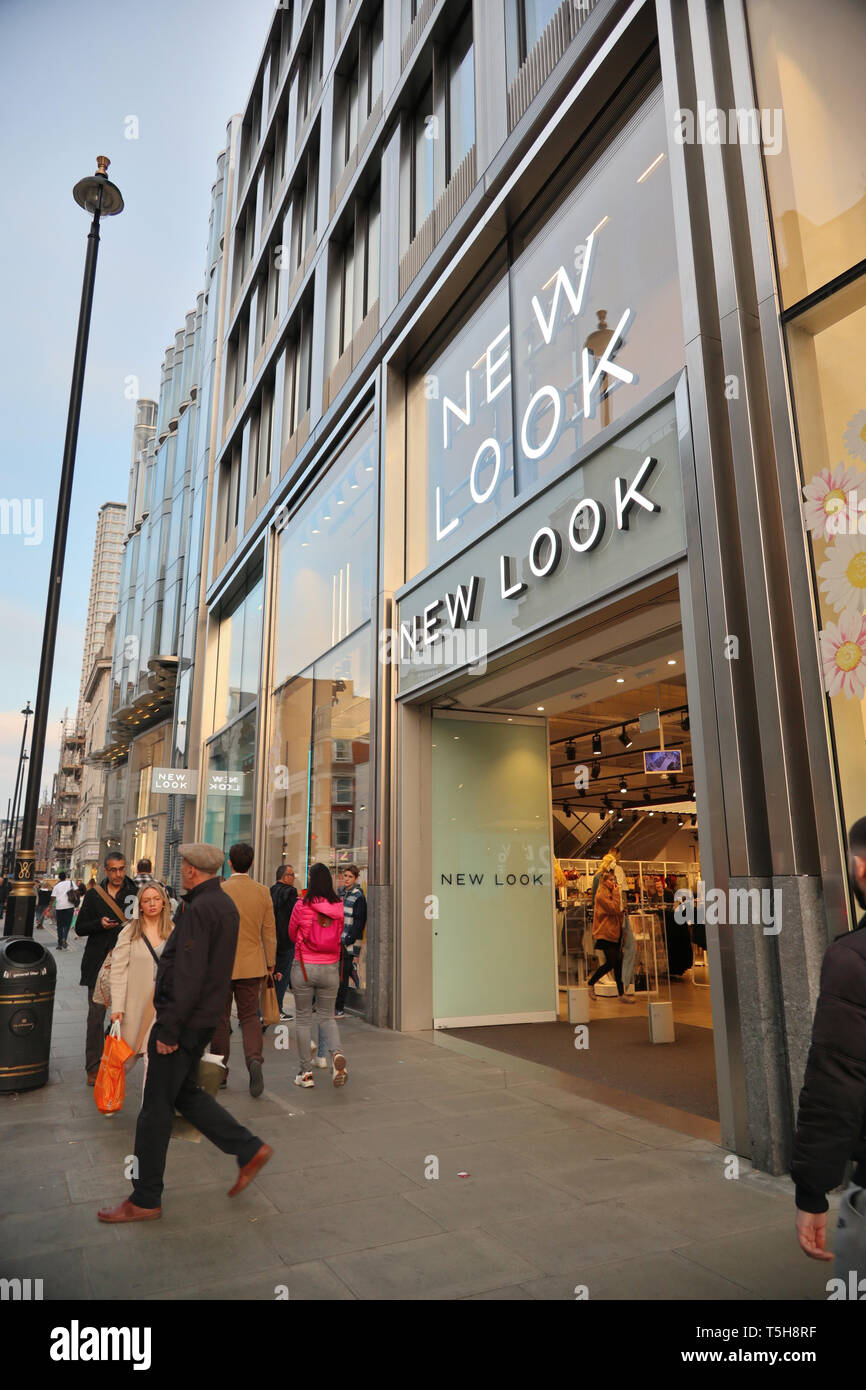 NEW LOOK store on Oxford Street, London, England, UK Stock Photo - Alamy