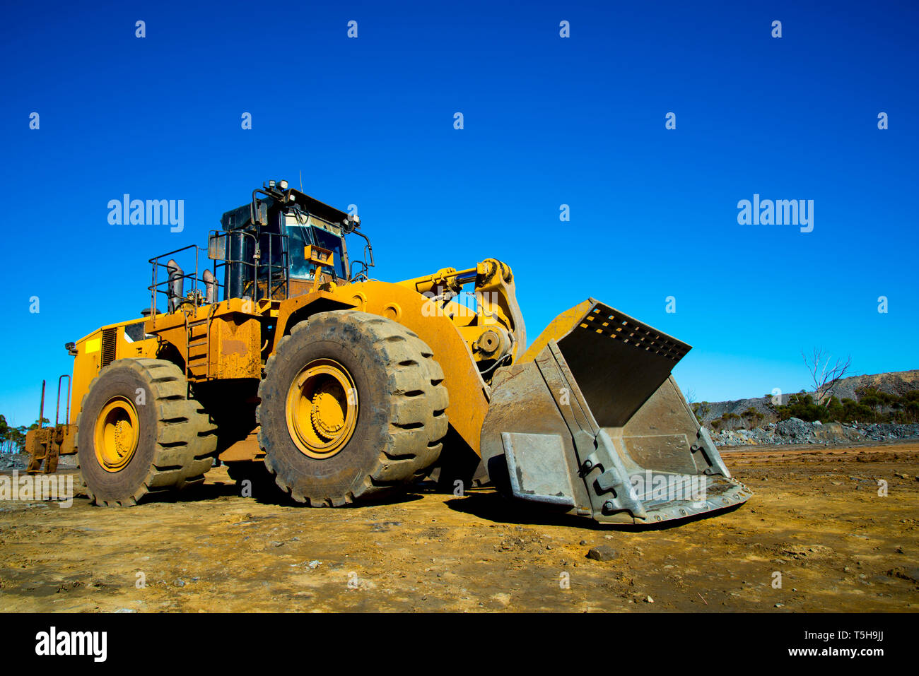 Shovel mining truck hi-res stock photography and images - Alamy