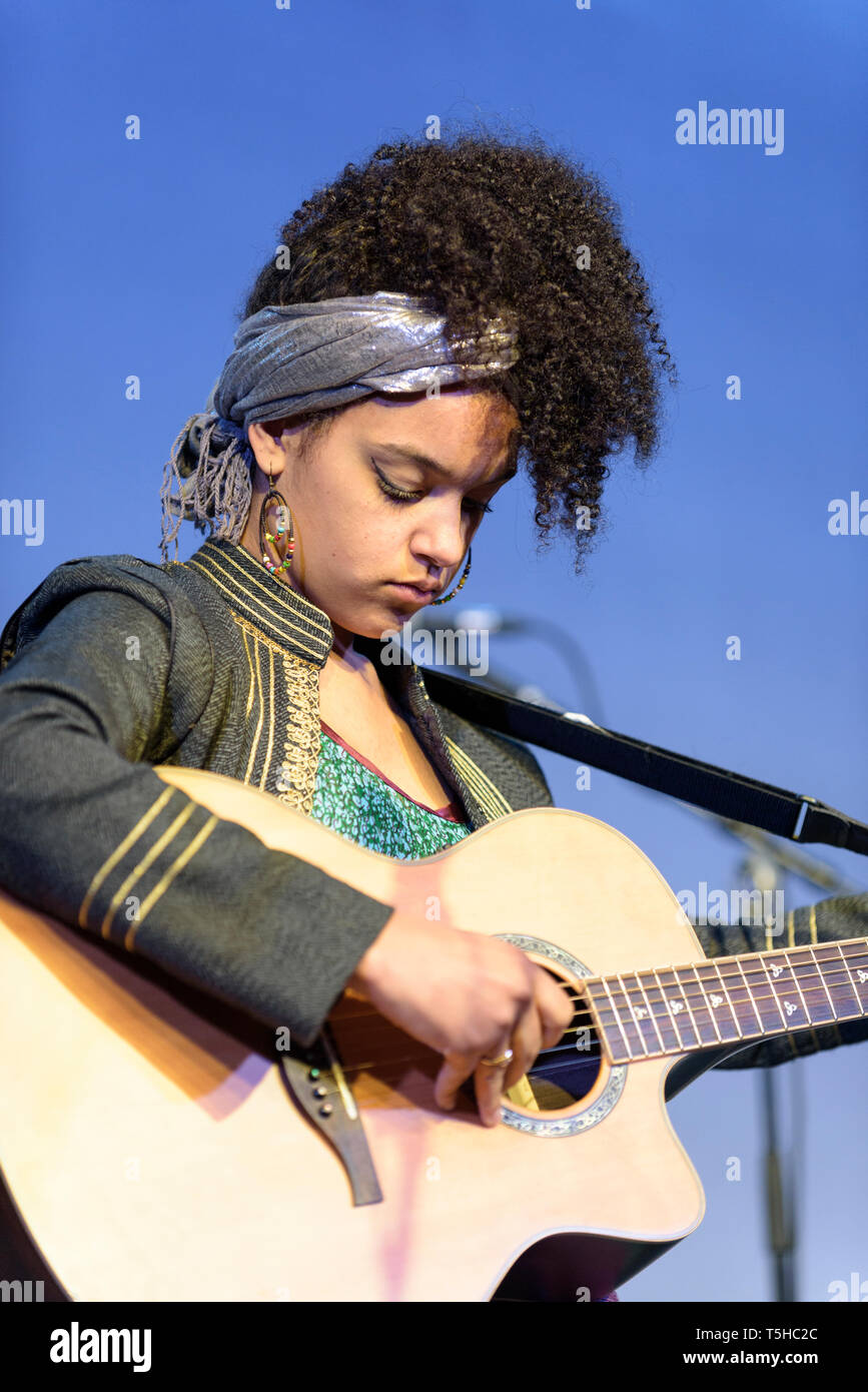 Kizzy crawford musician hi-res stock photography and images - Alamy