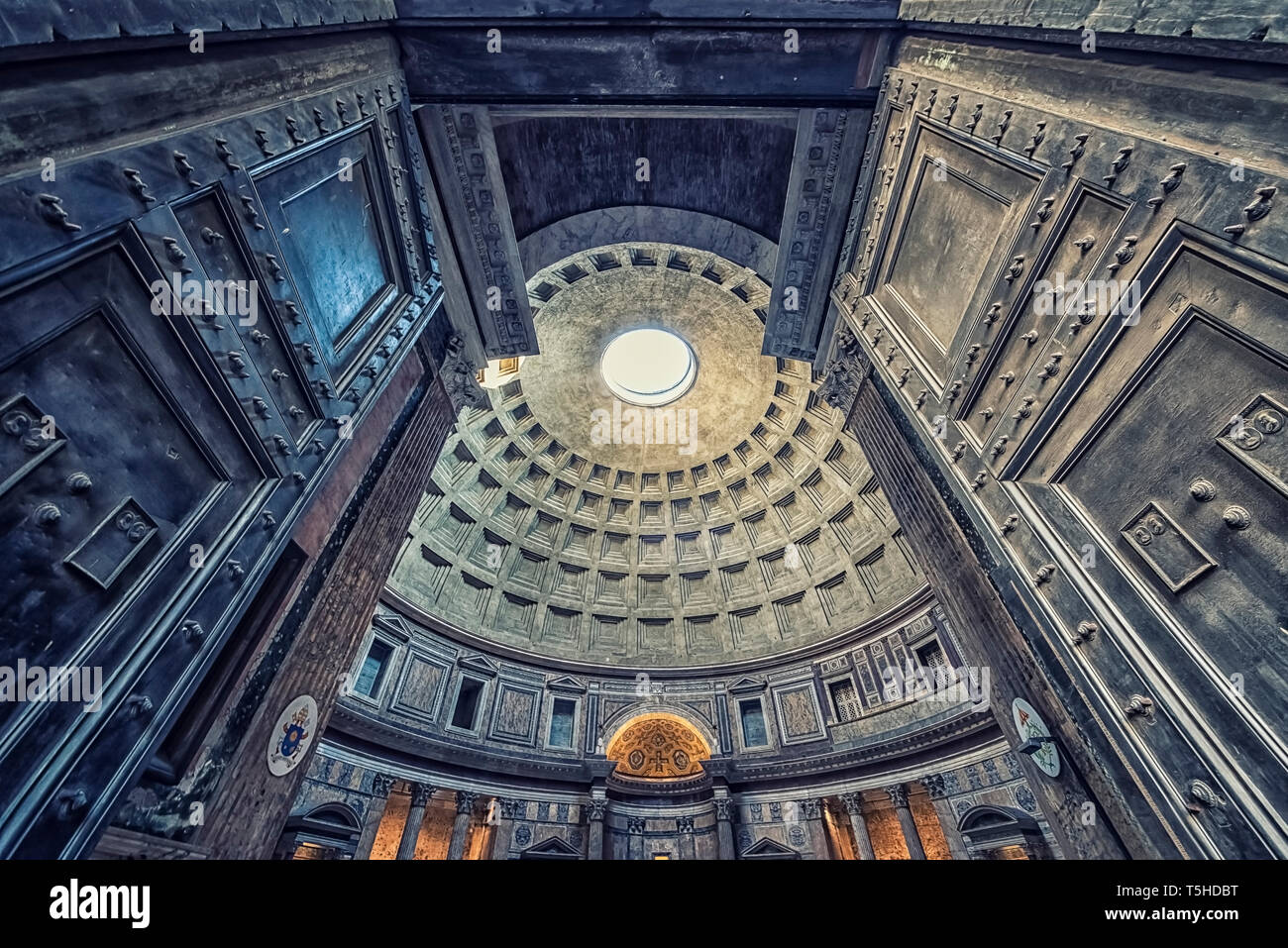 Inside monument hi-res stock photography and images - Alamy