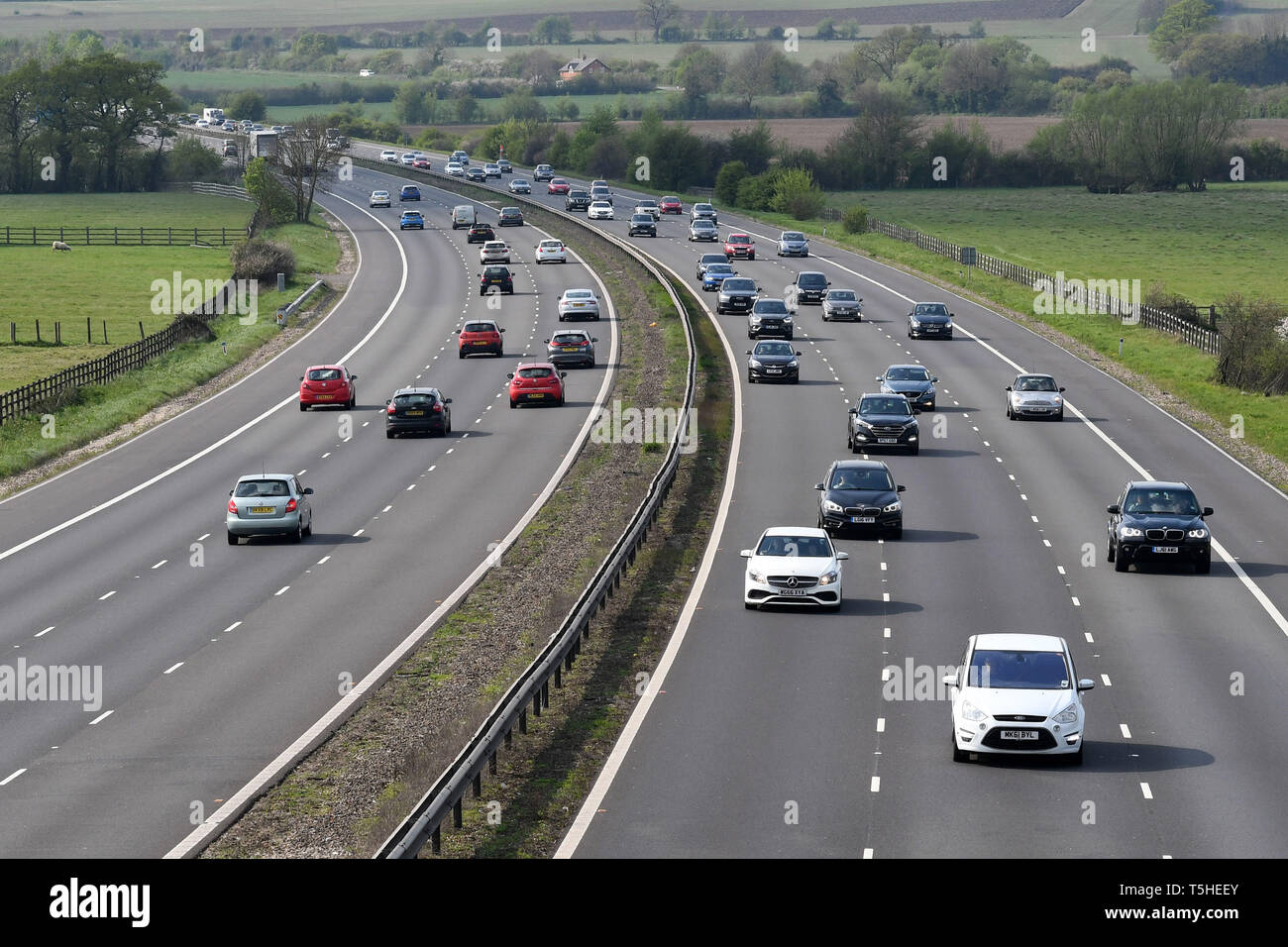 M40 motorway hi-res stock photography and images - Alamy