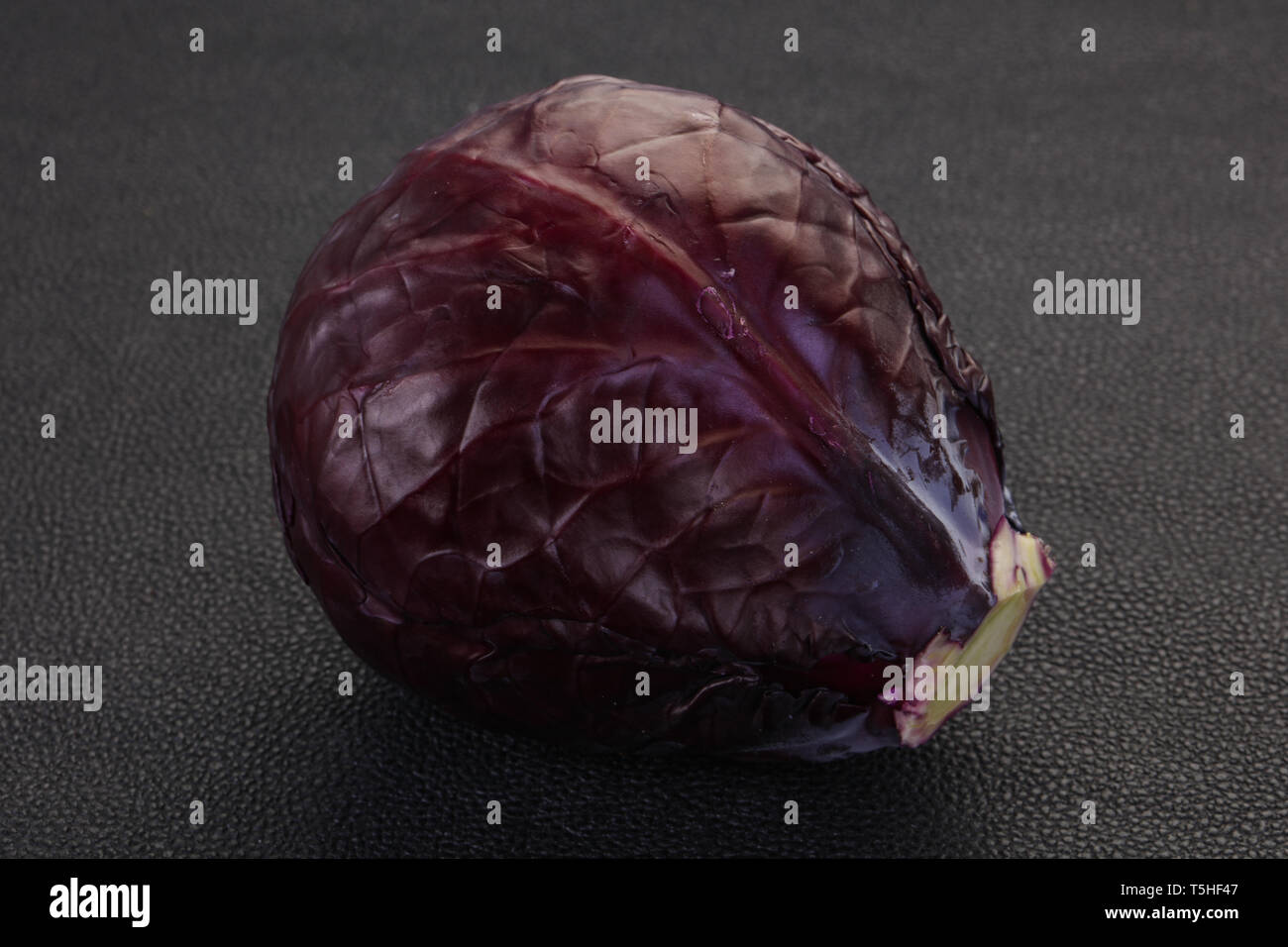 Red bright cabbage ready for cooking Stock Photo - Alamy