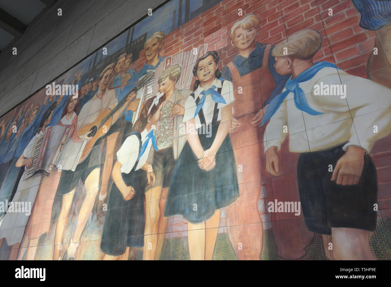 1952 socialist hi-res stock photography and images - Alamy