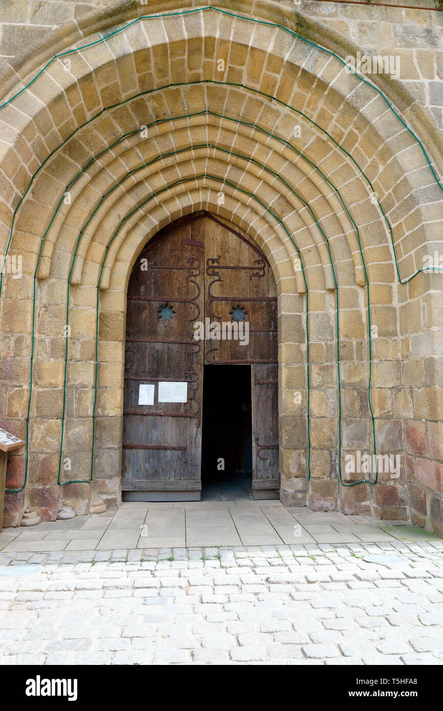 CHURCH, EGLISE DE MAGNAC LAVAL Stock Photo - Alamy