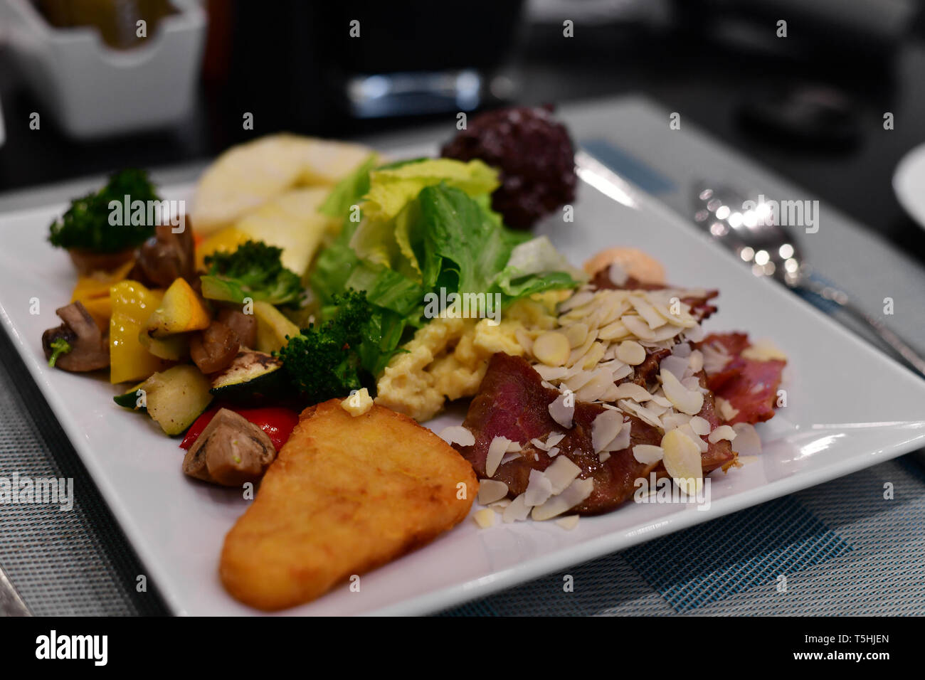 All inclusive meals hi-res stock photography and images - Alamy