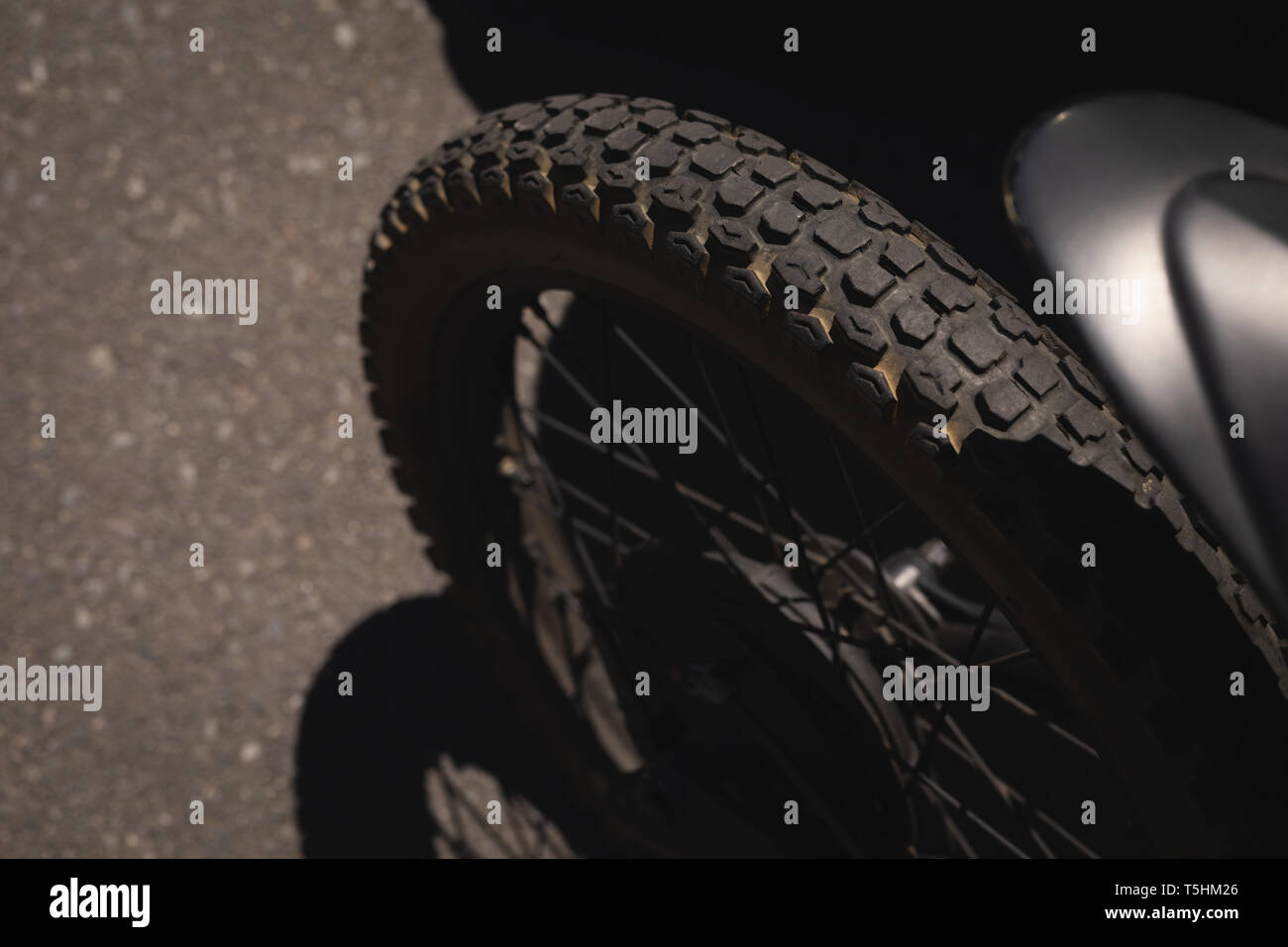 Wheel workshop hi-res stock photography and images - Alamy