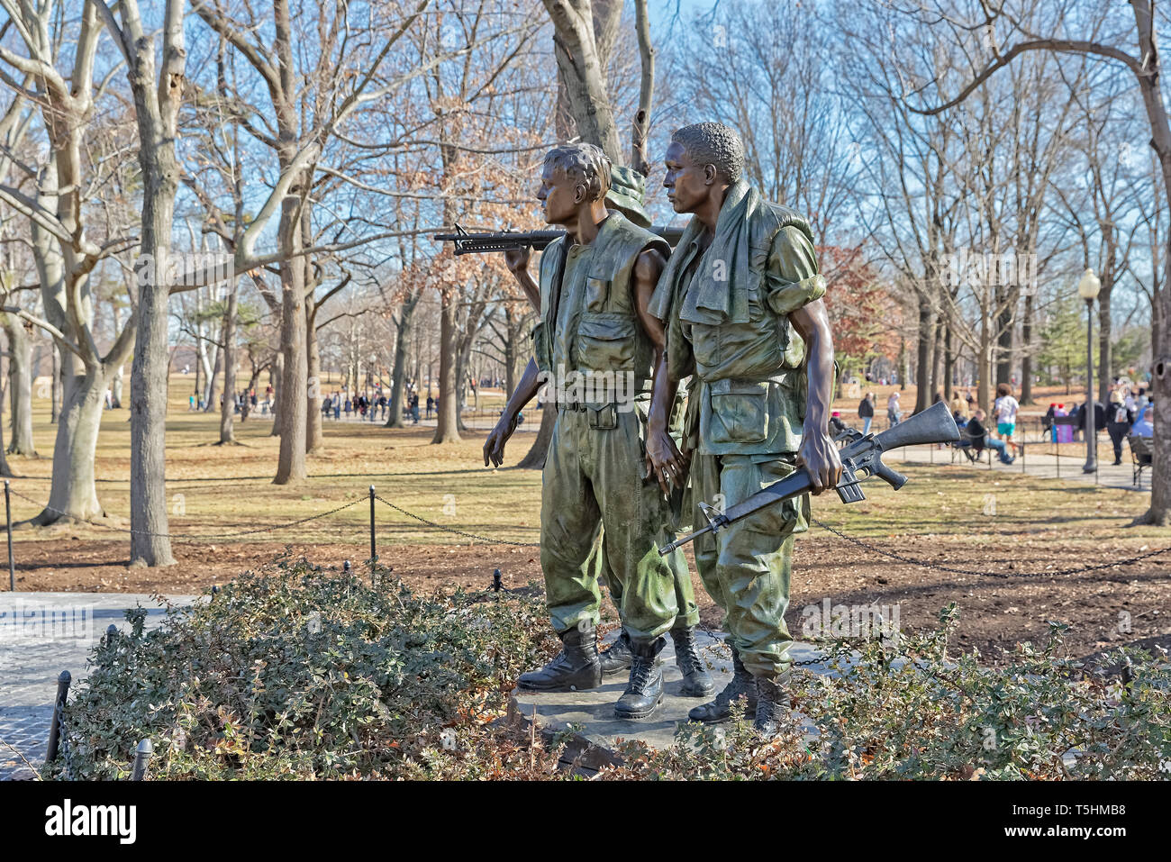 Three soldiers monument hi-res stock photography and images - Alamy