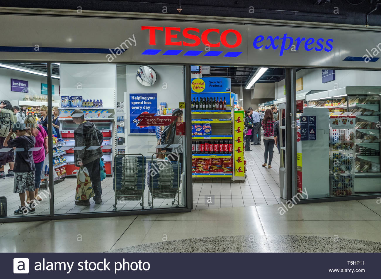 Tesco Express Shopping Stock Photos & Tesco Express Shopping Stock ...