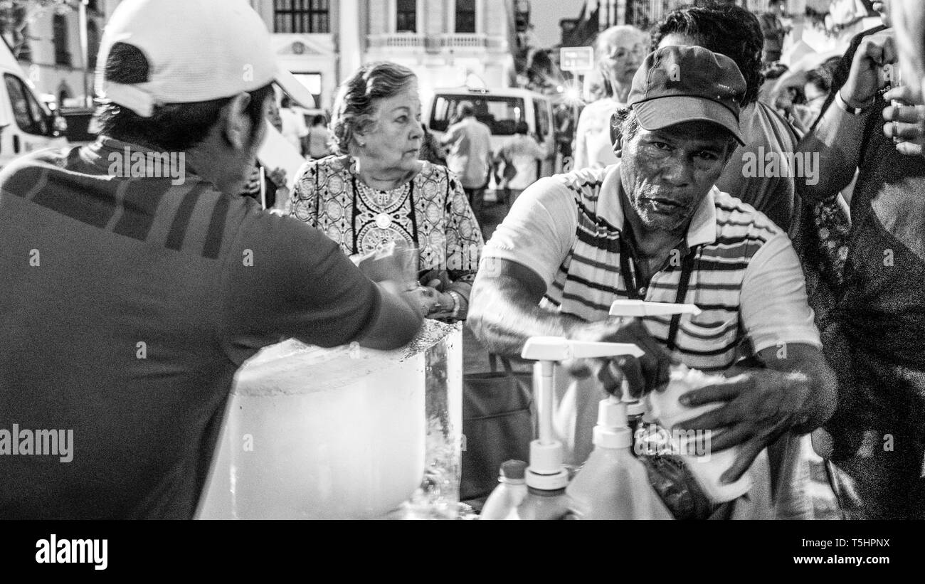 Shaved Iced (Raspado) Vendors in Cathedral Square, Panama City Stock ...