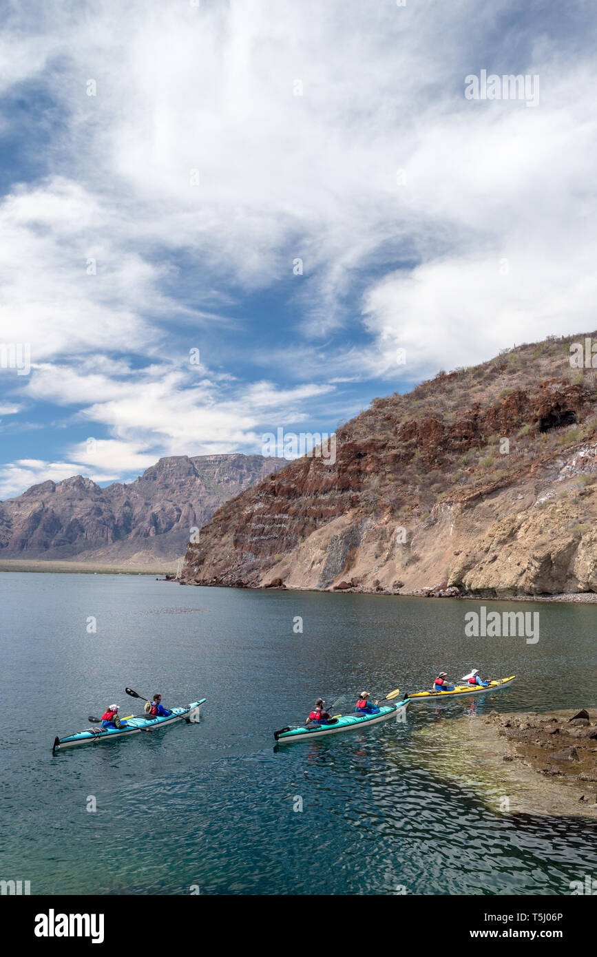 Kayaks loreto bay hi-res stock photography and images - Alamy