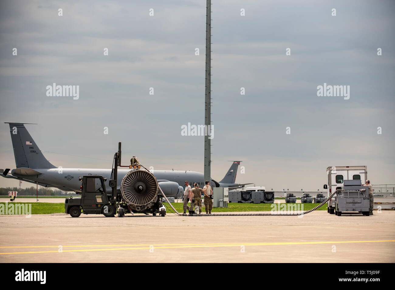 Kc 135 engines hi-res stock photography and images - Alamy