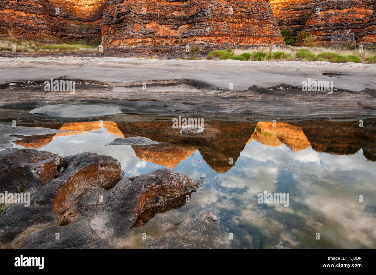 Beehive domes australia hi-res stock photography and images - Alamy
