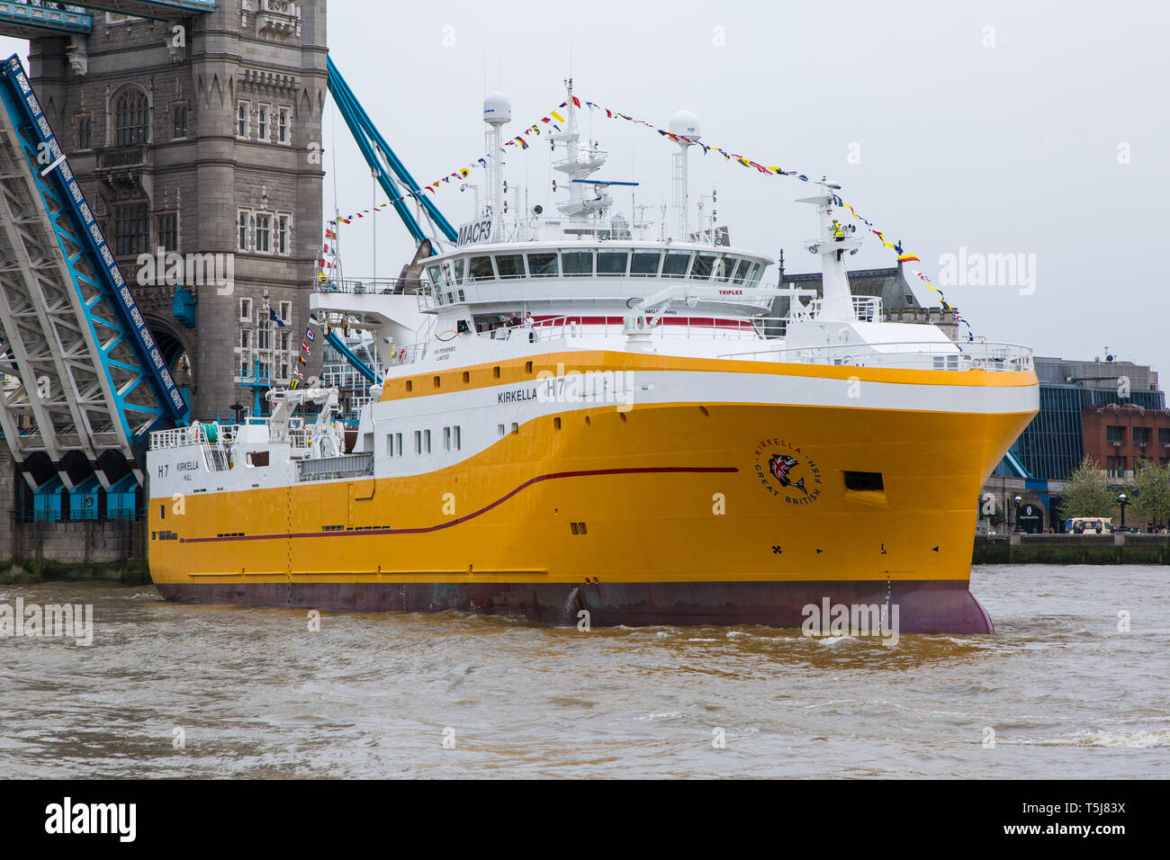 Kirkella , state of the art fishing Trawler passing through Tower ...