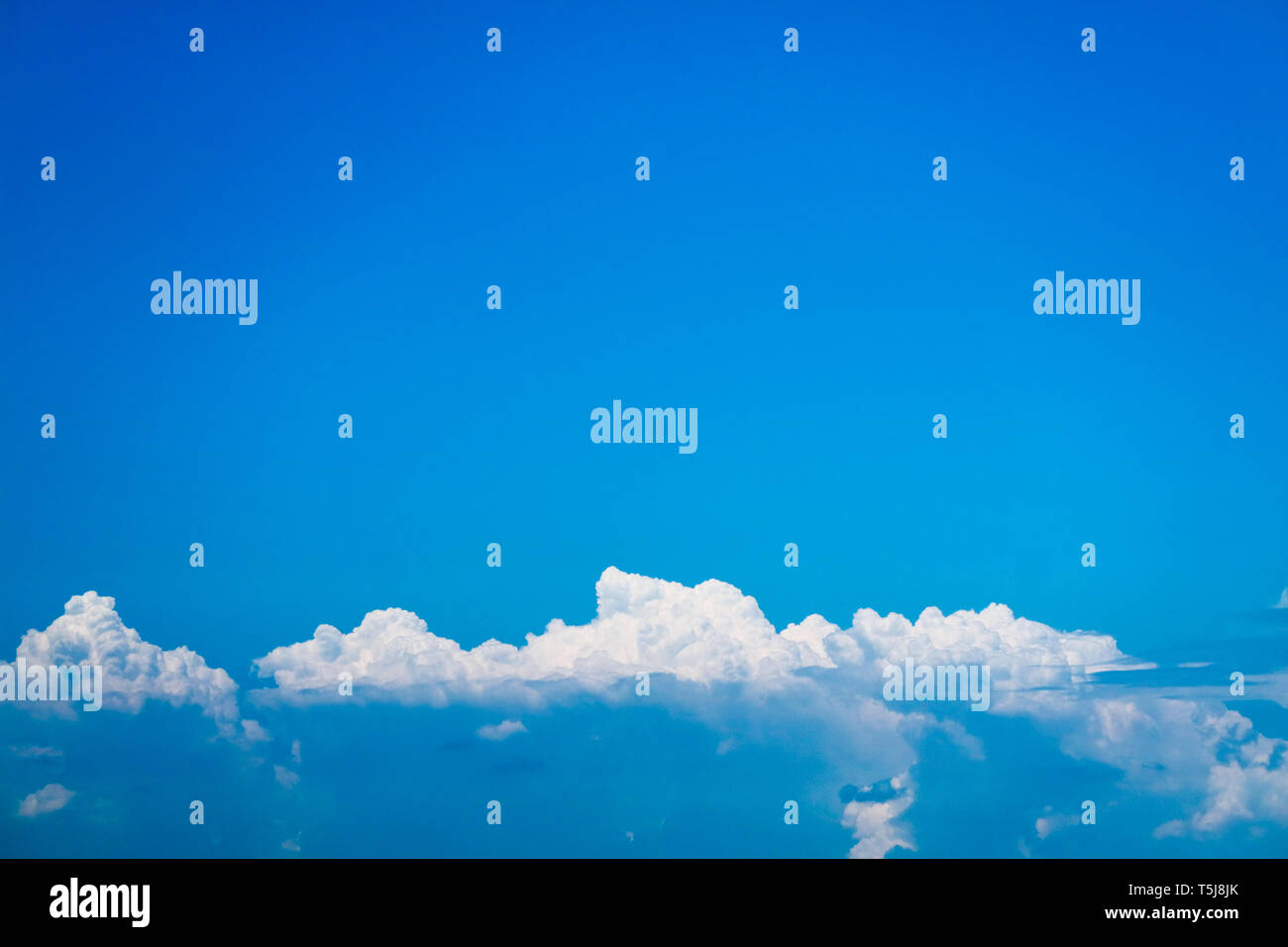 Beautiful heap clouds with clear blue sky and sun background Stock ...