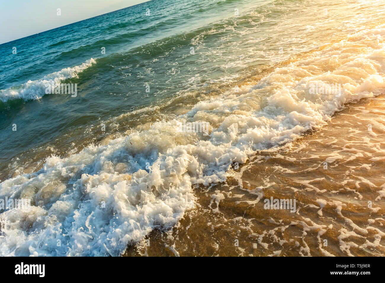 Diagonal tilted shot of ocean sea waves crushing on shore - Sea wave ...