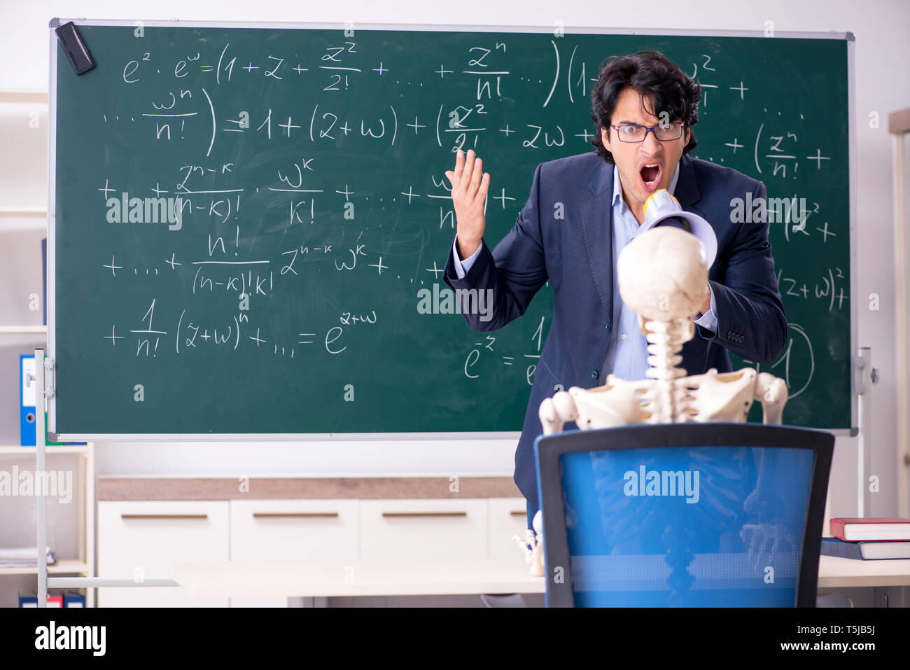 The yelling bones hi-res stock photography and images - Alamy