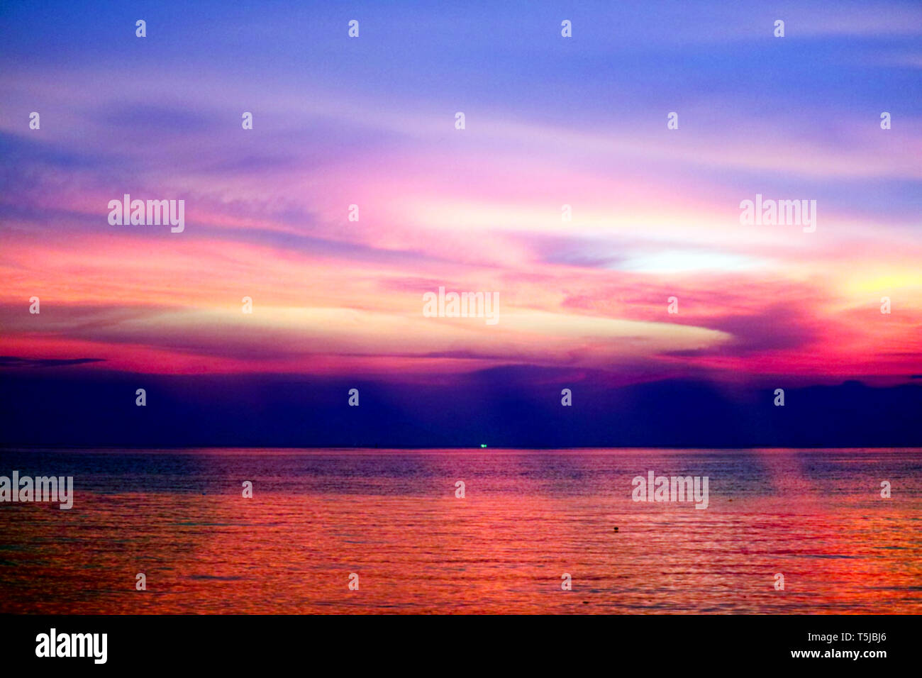 sunset on horizontal line sea evening night sky before storm Stock ...