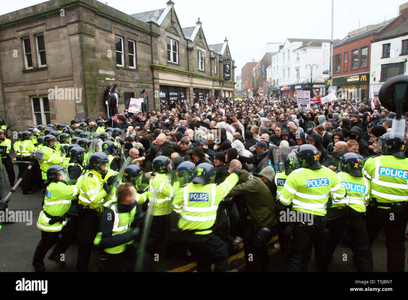 English defence league hi-res stock photography and images - Alamy