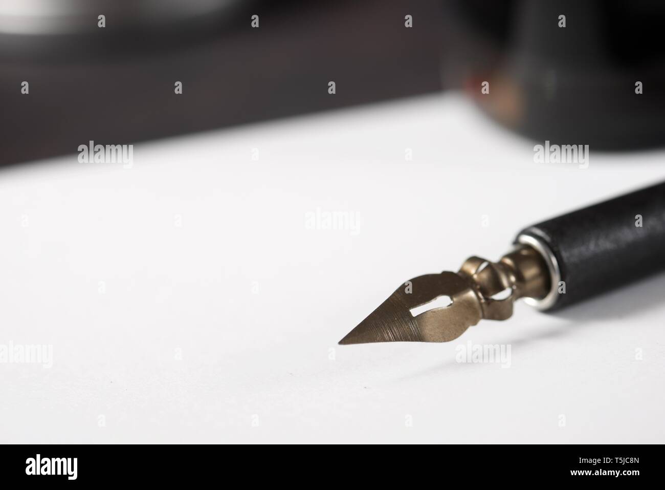 Old dip pen inkwell hi-res stock photography and images - Alamy
