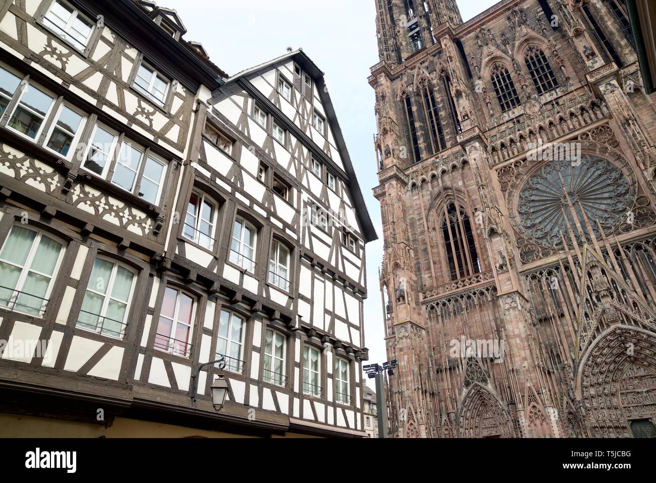 Exterior wall strasbourg cathedral hi-res stock photography and images ...