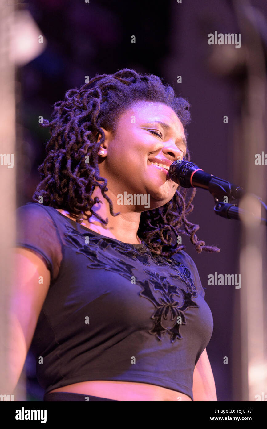 American singer Lizz Wright performing at the Cheltenham Jazz Festival ...
